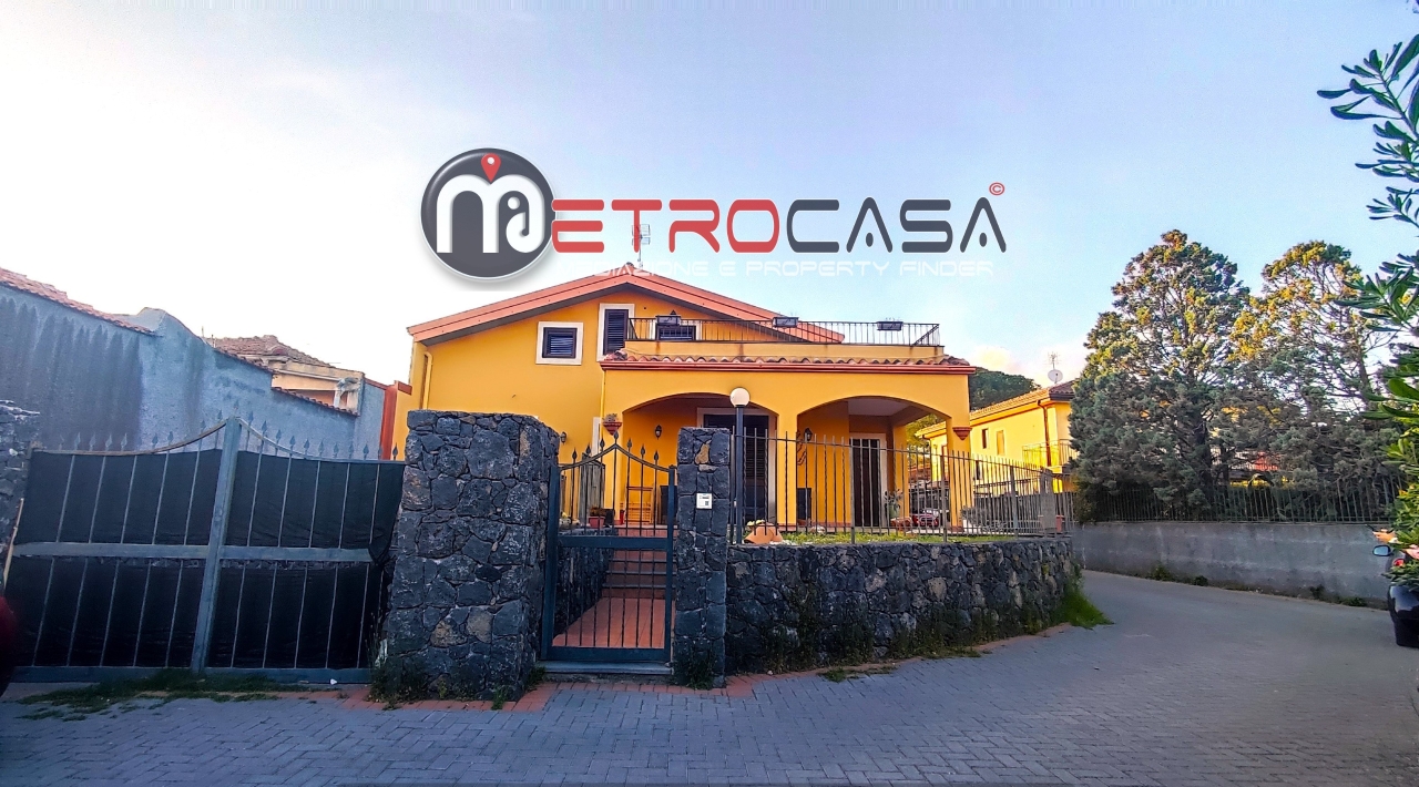 Appartamento in villa in vendita a Mascalucia