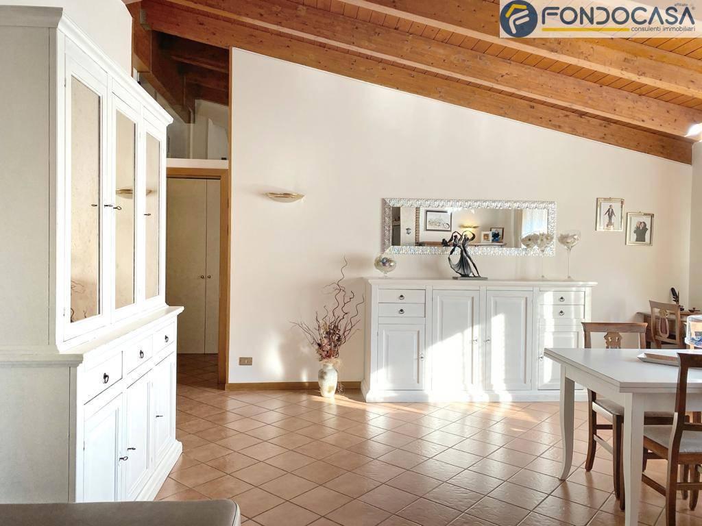 Appartamento in vendita a Roe' Volciano