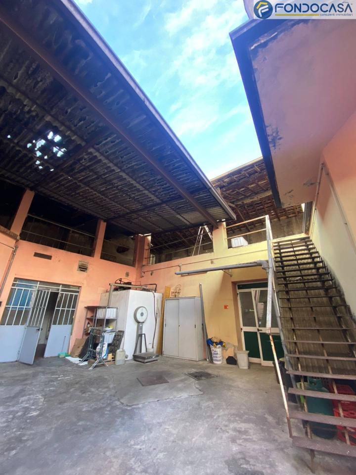Rustico in vendita a Moniga Del Garda