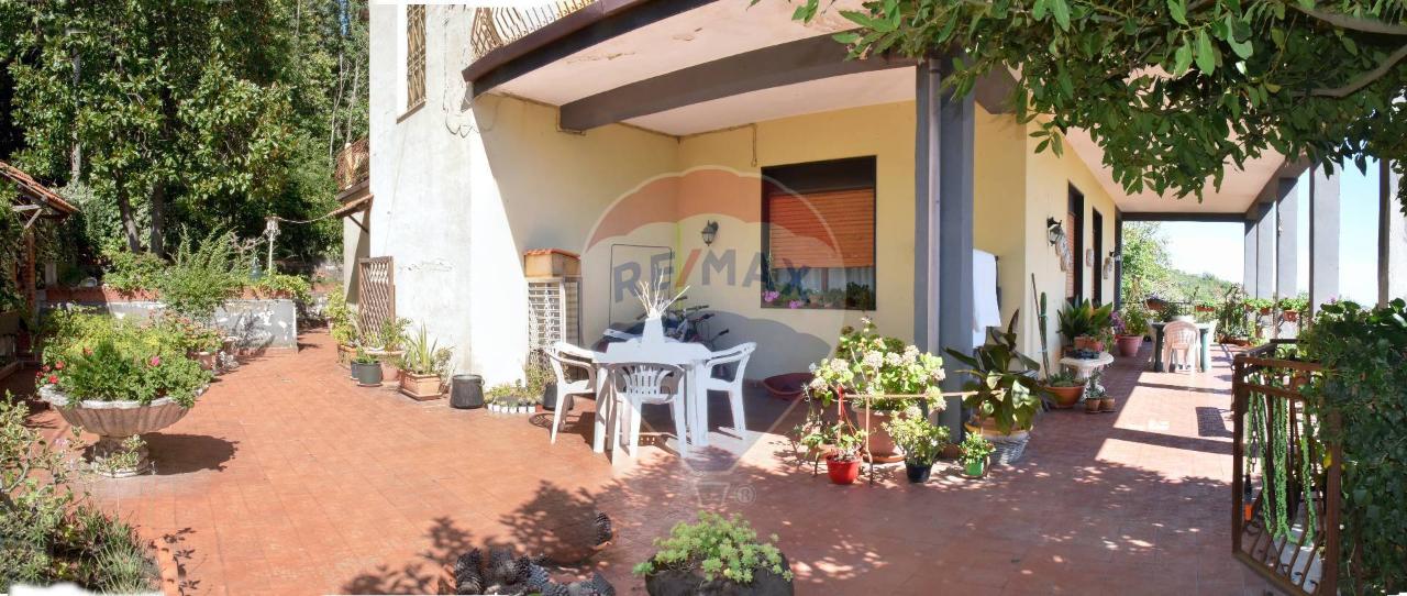 Villa in vendita a Pedara