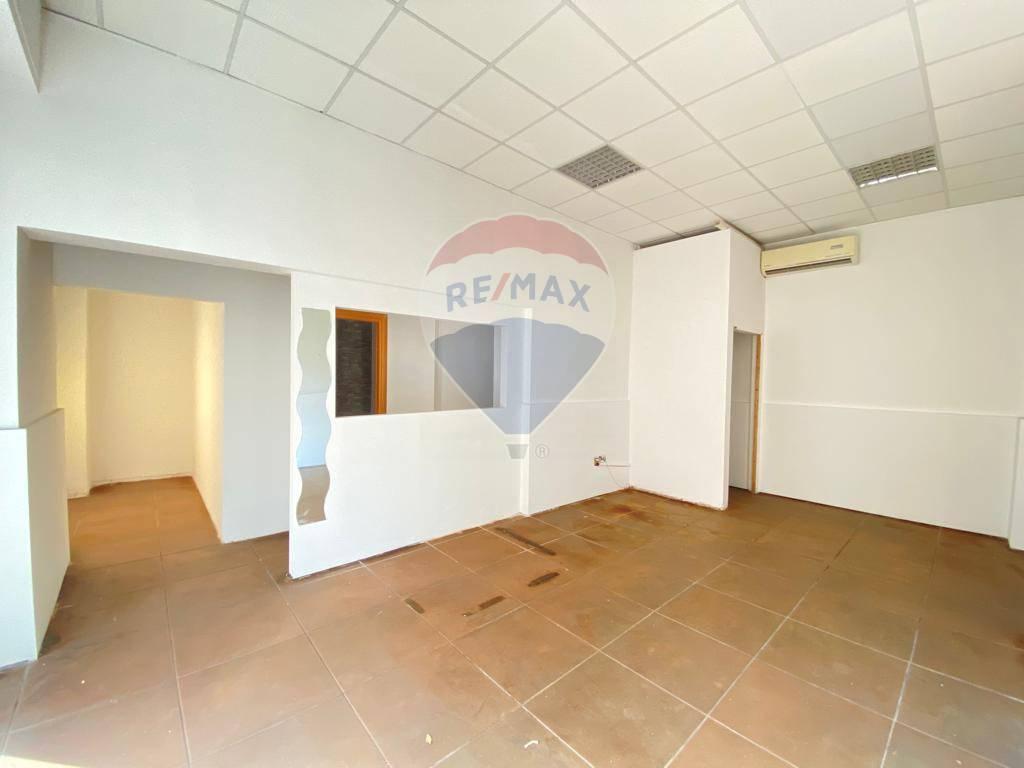 Negozio in affitto a Catania