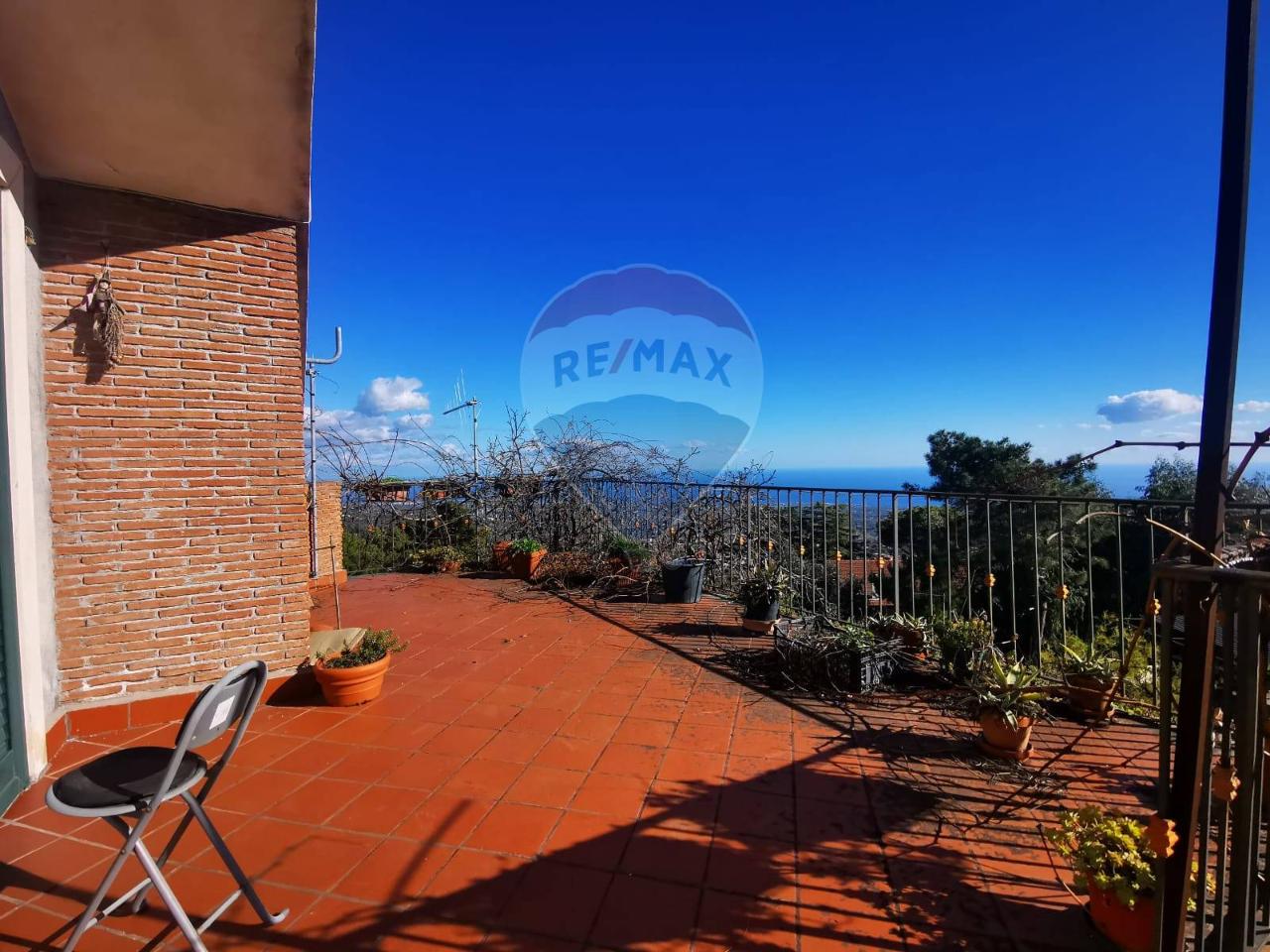 Villa in vendita a Trecastagni