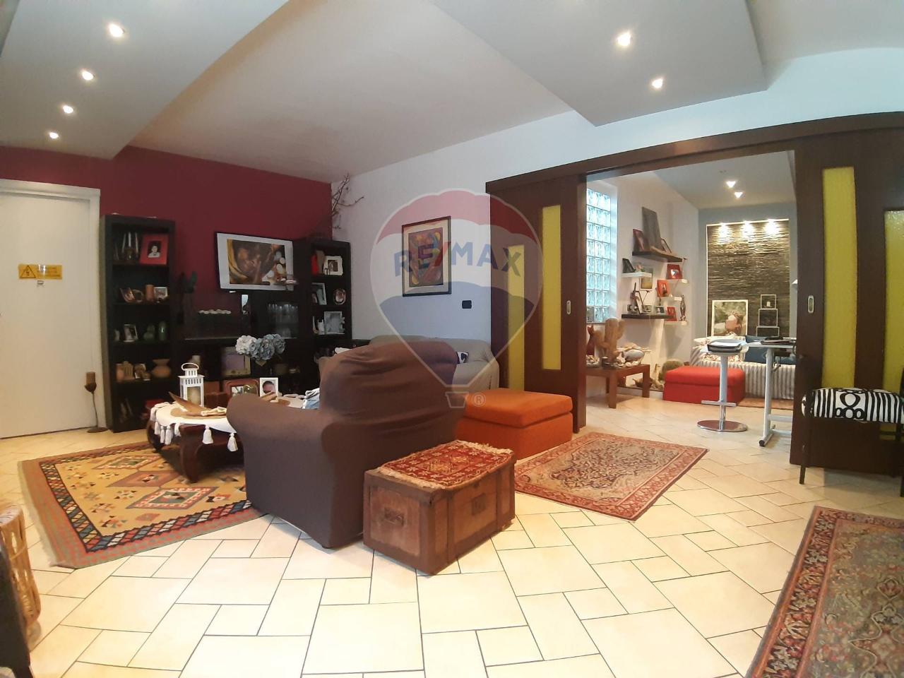 Casa indipendente in vendita a Catania