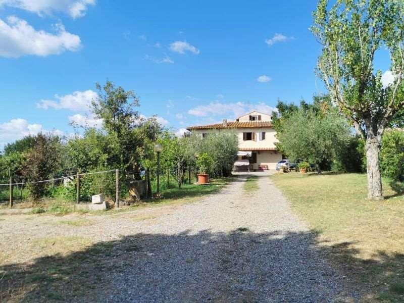 Rustico in vendita a Montespertoli