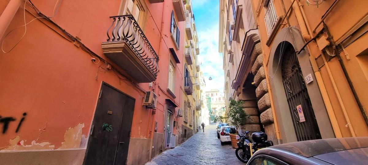 Appartamento in vendita a Napoli