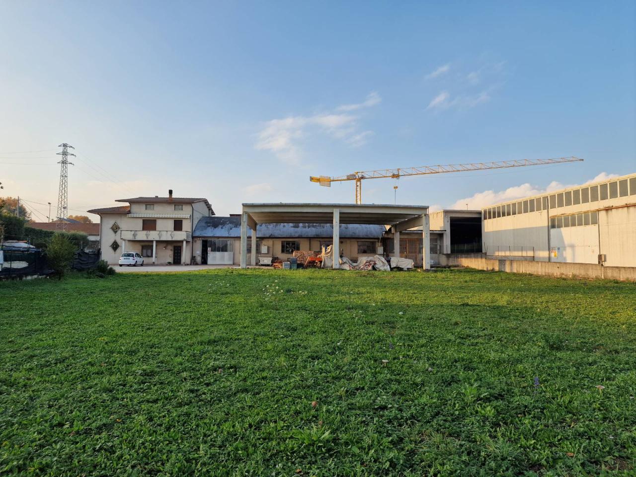 Capannone in vendita a Sarcedo