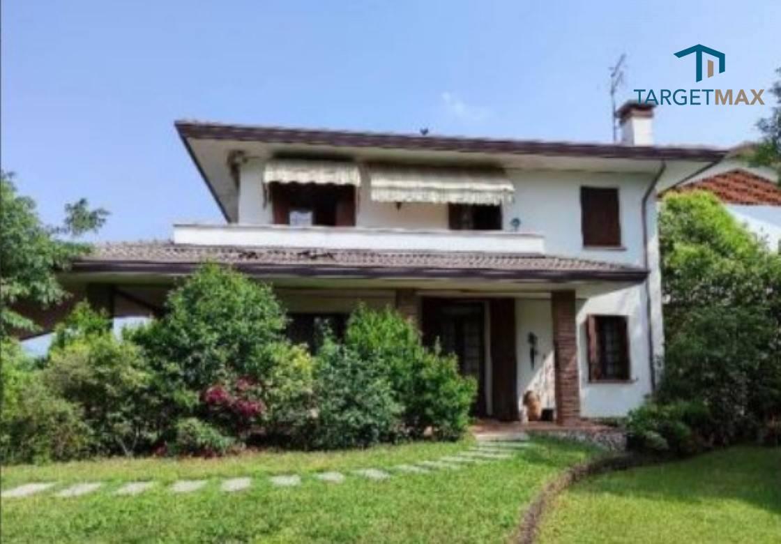 Casa indipendente in vendita a Rosa'