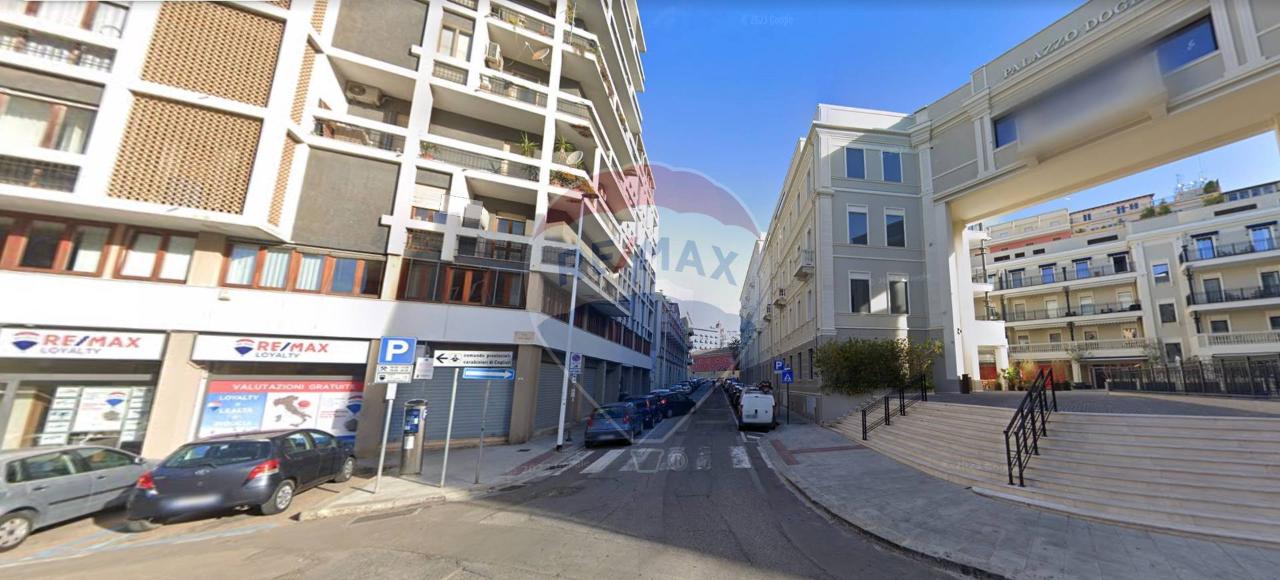 Negozio in affitto a Cagliari