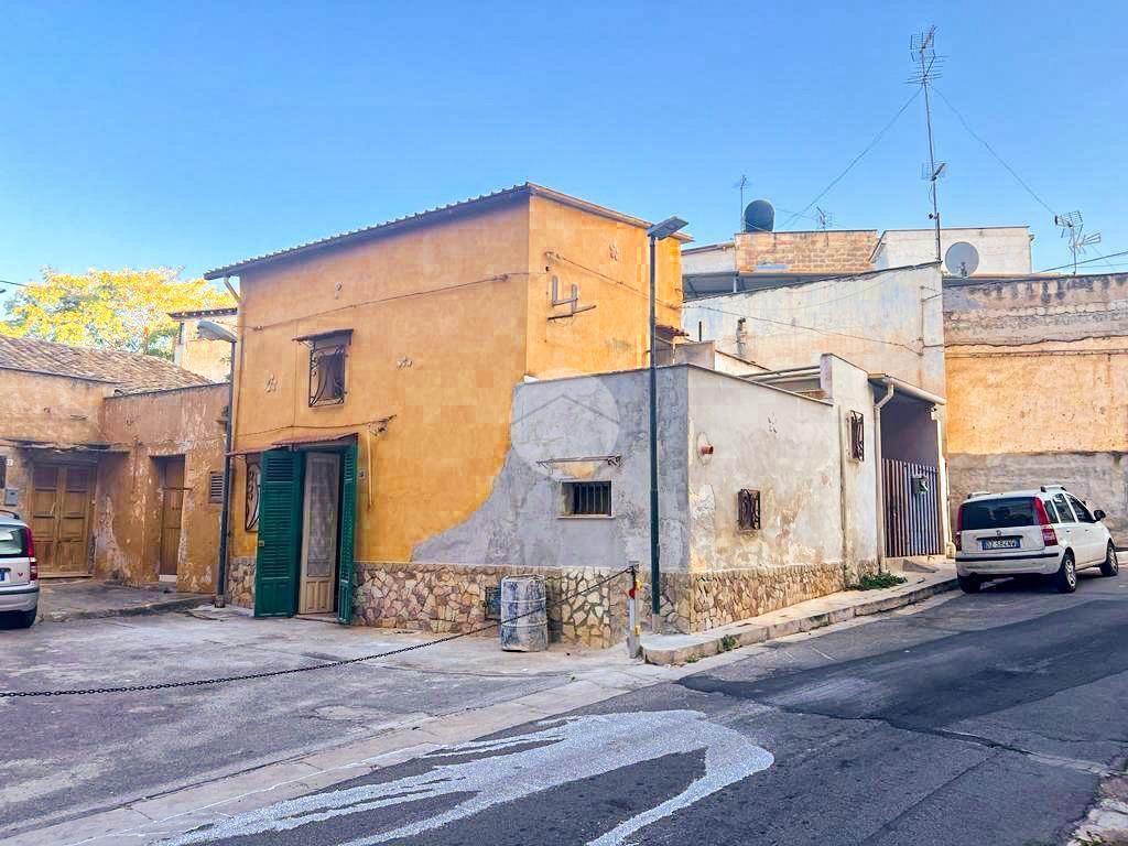 Palazzo in vendita a Misilmeri