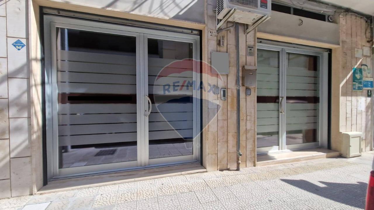 Negozio in vendita a Monopoli