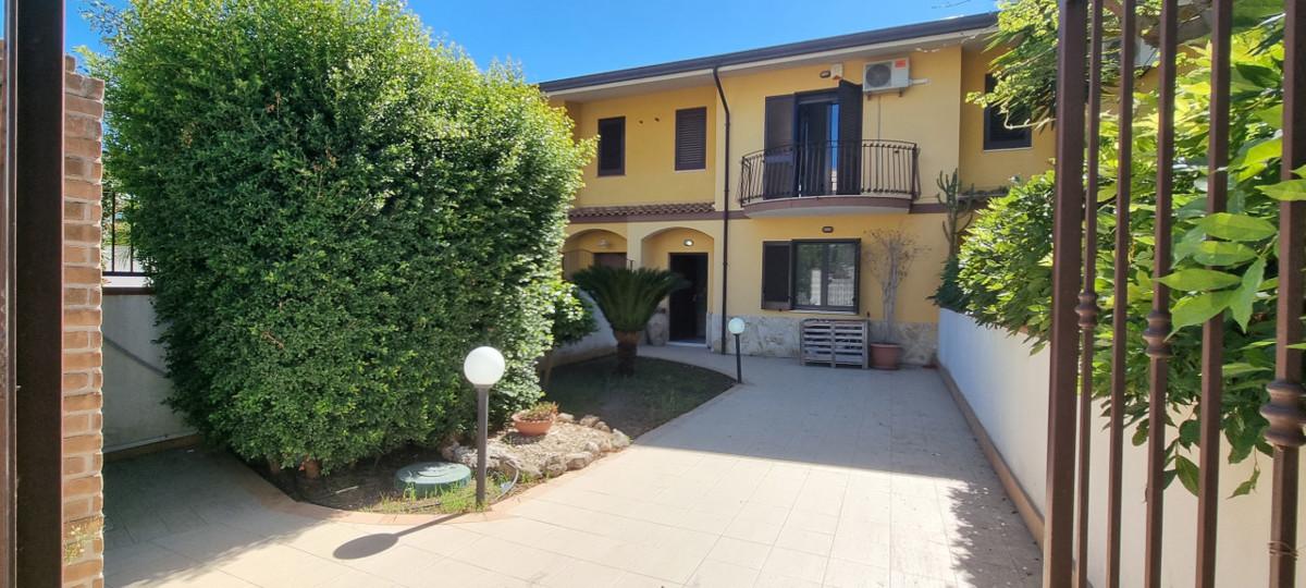 Villa a schiera in vendita a Barcellona Pozzo Di Gotto