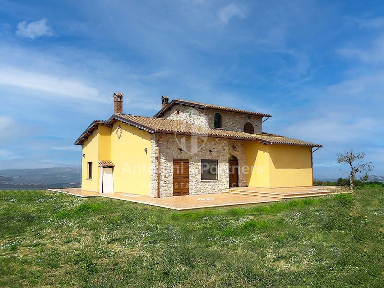 Villa in vendita a Todi