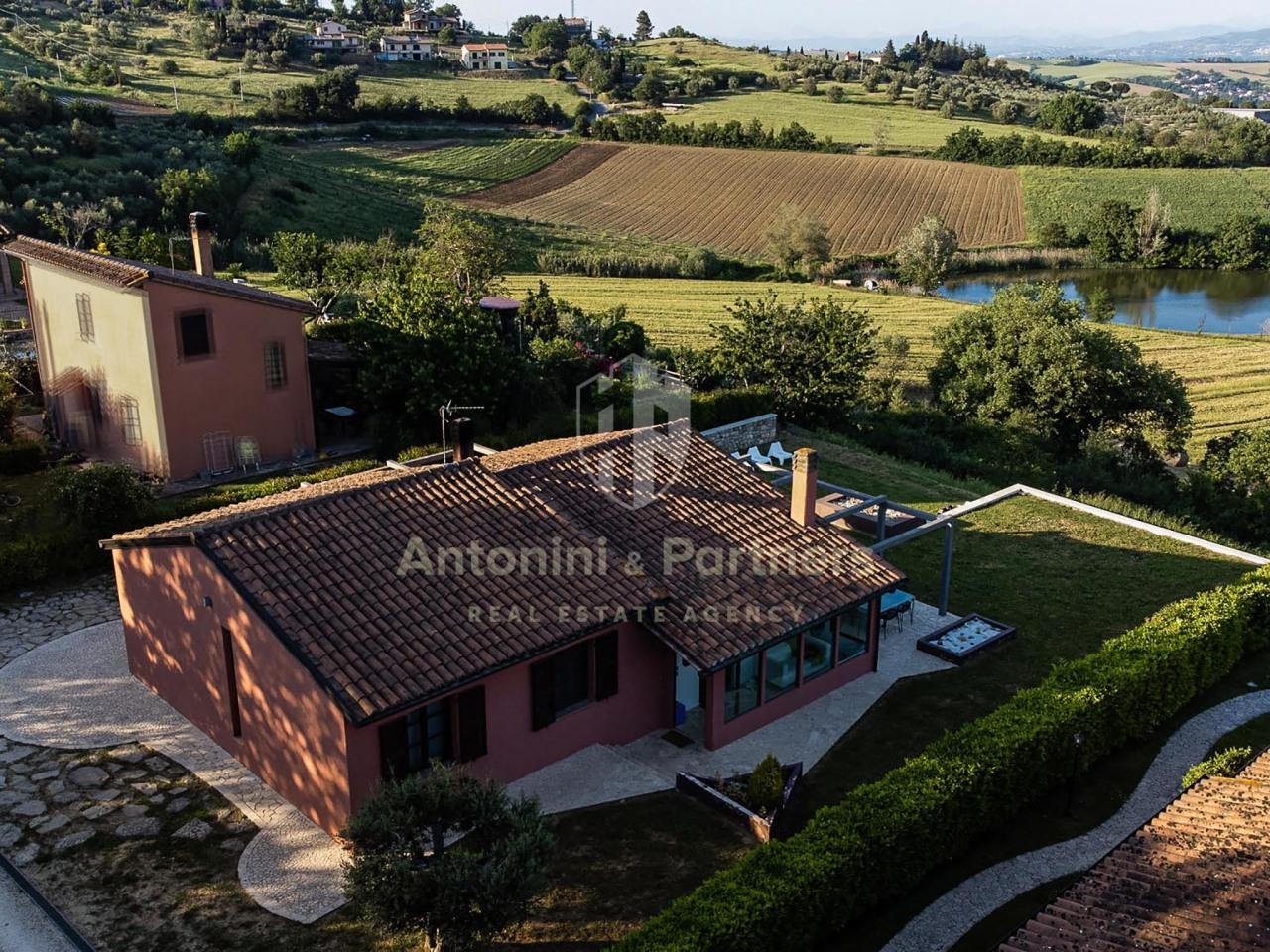 Villa in vendita a San Venanzo