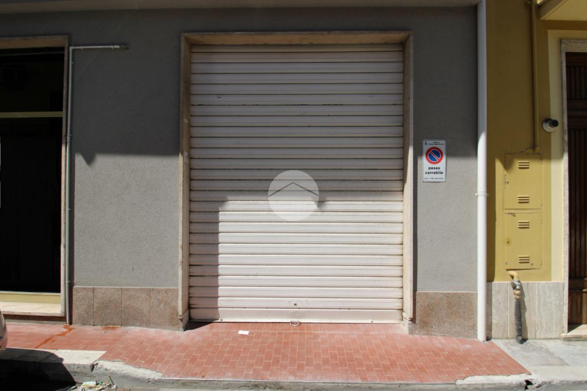 Box in vendita a Roseto Degli Abruzzi