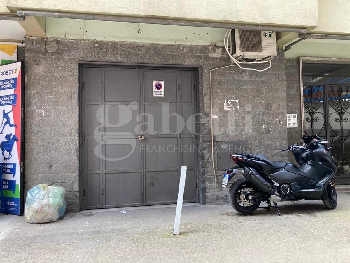 Negozio in vendita a Marano Di Napoli