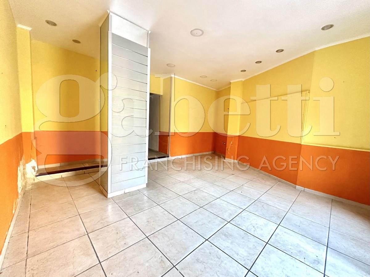 Negozio in affitto a Marano Di Napoli