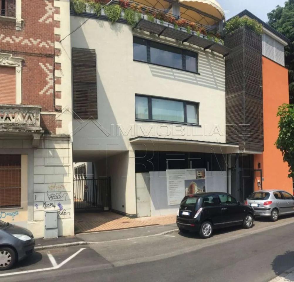 Box in vendita a Rho