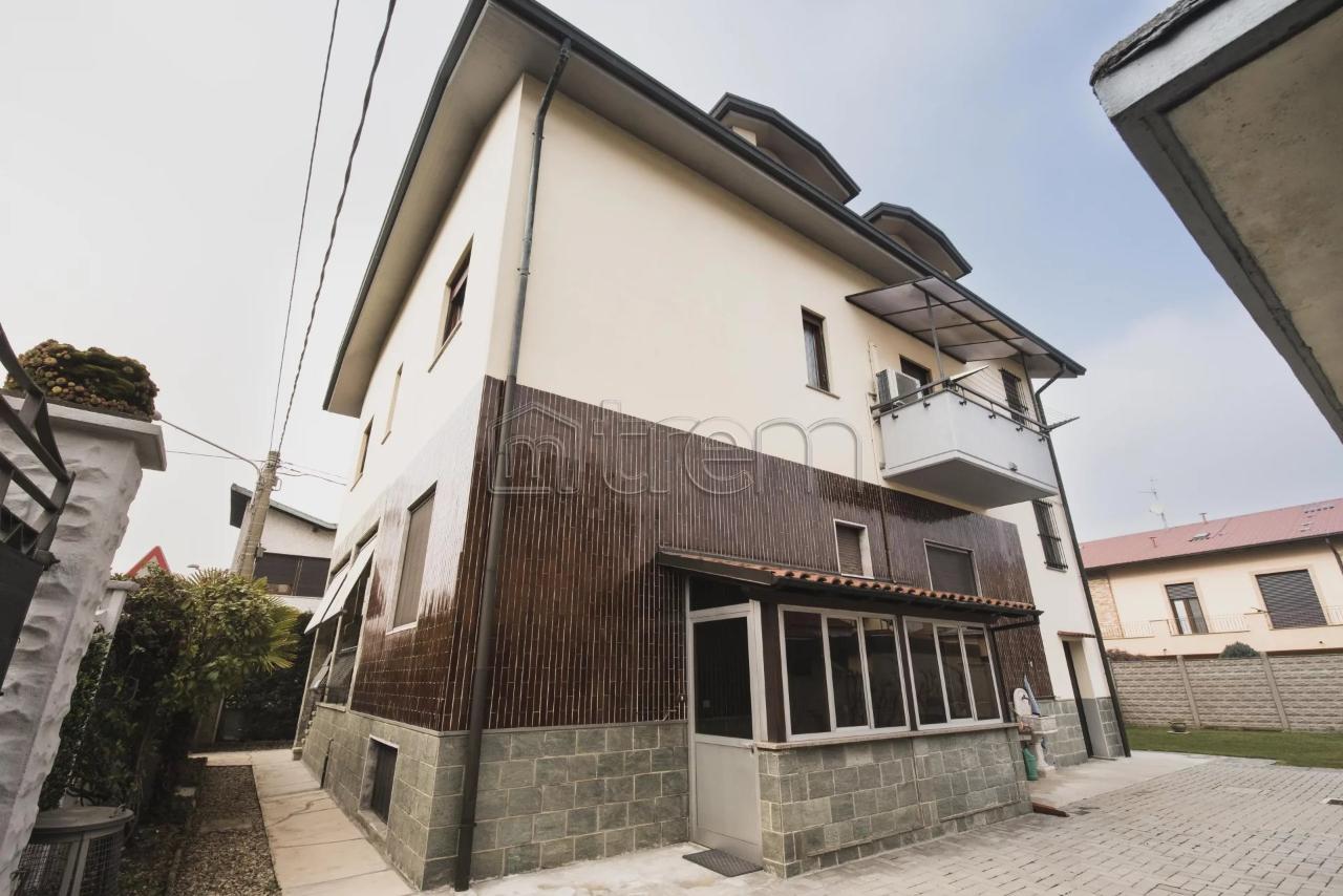 Villa in vendita a Vanzago