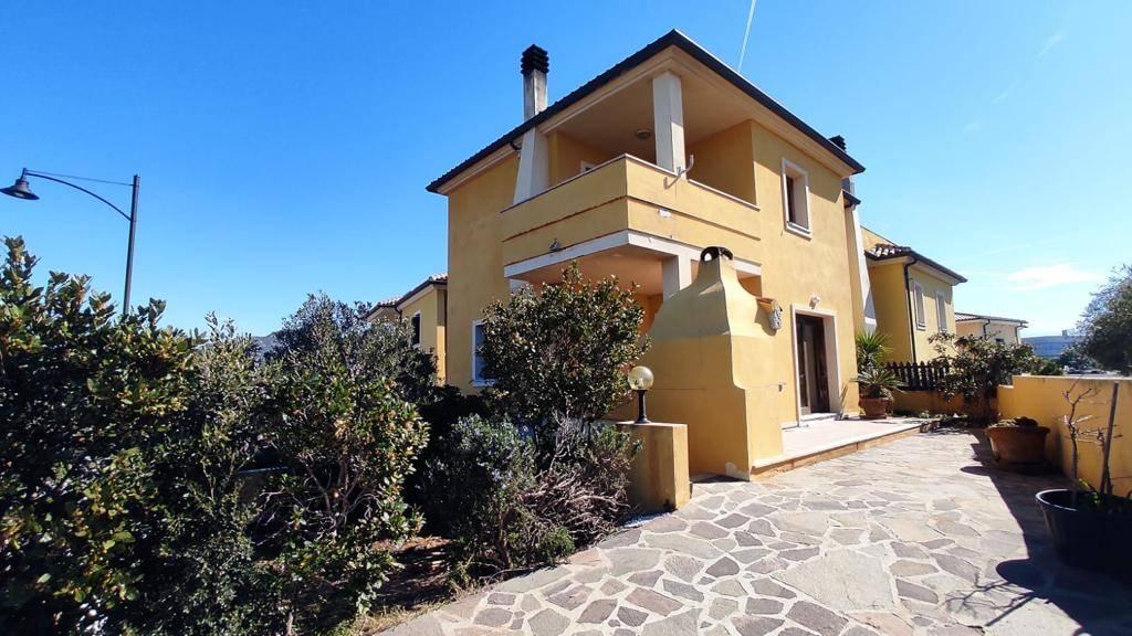 Villa a schiera in vendita a Olbia