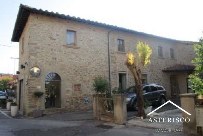 Negozio in vendita a Arezzo