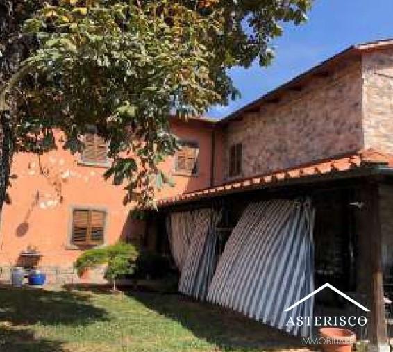 Villa in vendita a Pratovecchio Stia