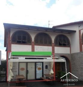 Negozio in vendita a Laterina Pergine Valdarno