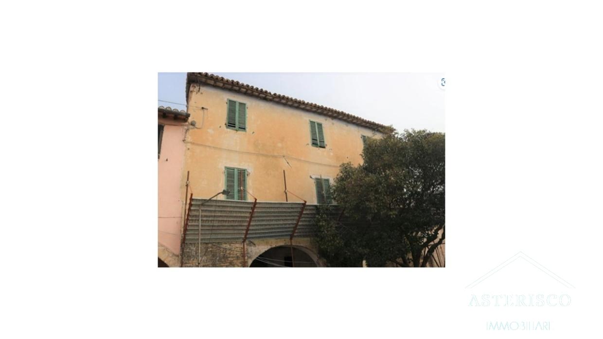 Casa indipendente in vendita a Trevi