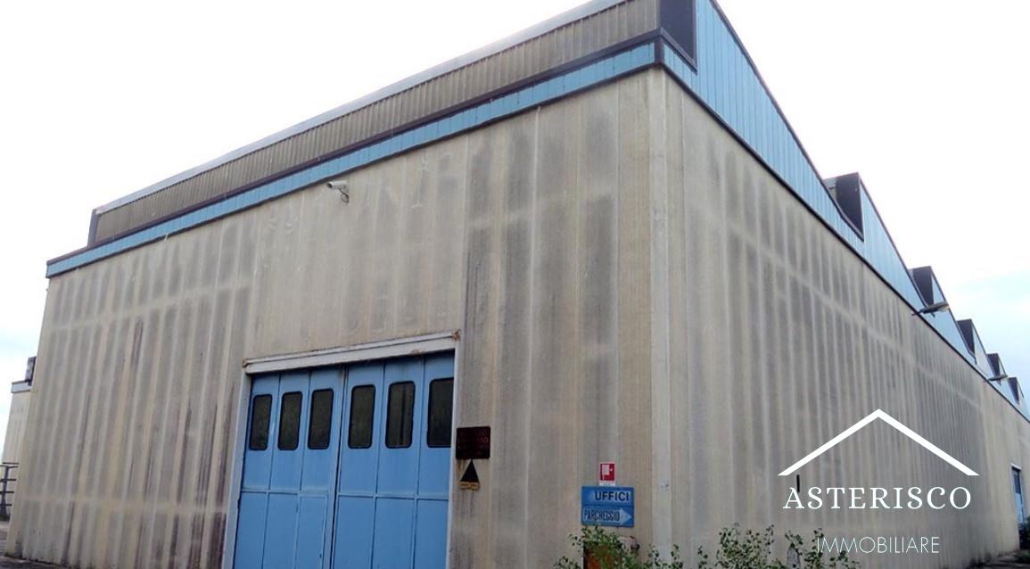 Capannone in vendita a San Quirico D'Orcia