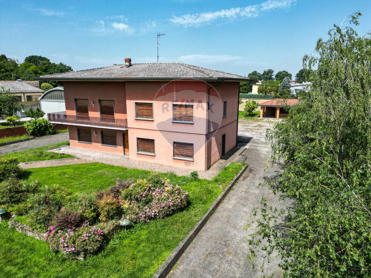 Villa in vendita a Casalmaggiore