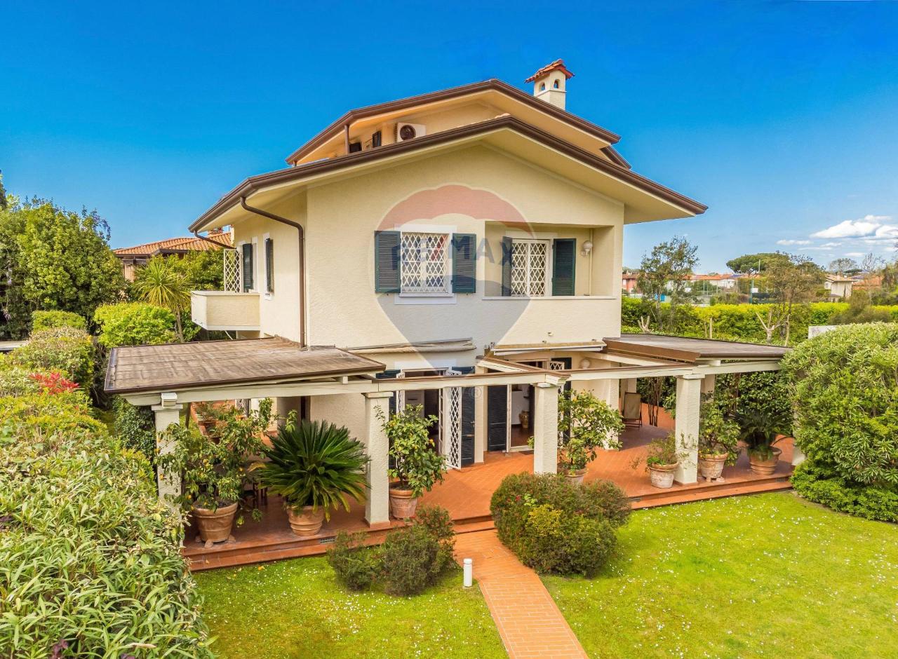 Villa in vendita a Forte Dei Marmi