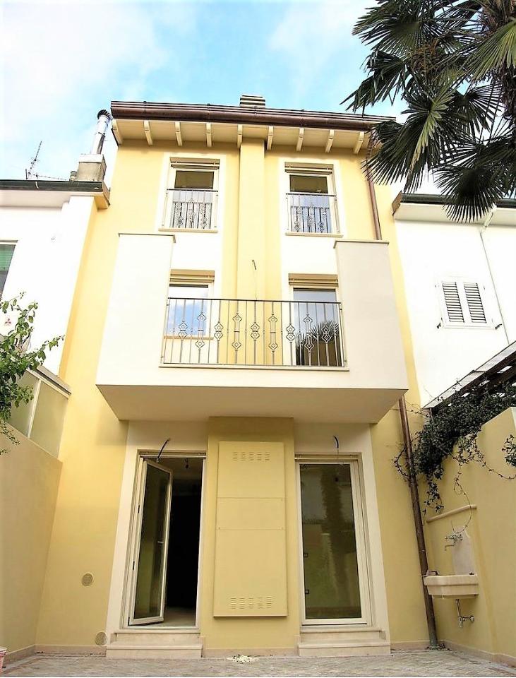 Baita in vendita a Viareggio