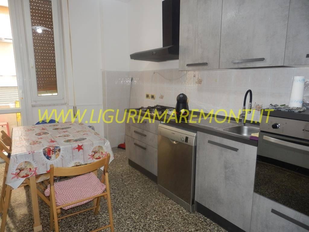 Appartamento in vendita a Savona