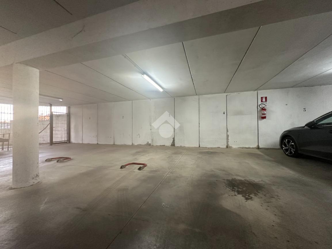 Box in vendita a Bracciano