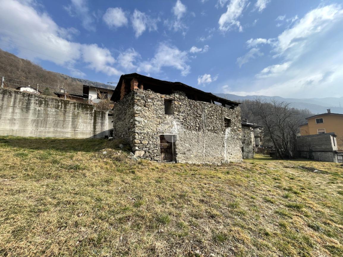 Rustico in vendita a Mazzo Di Valtellina