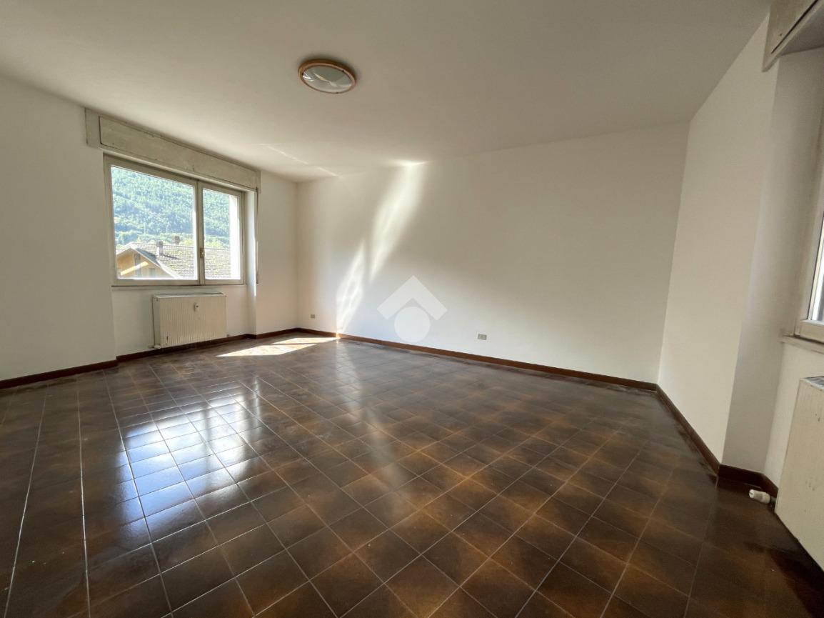 Appartamento in vendita a Teglio