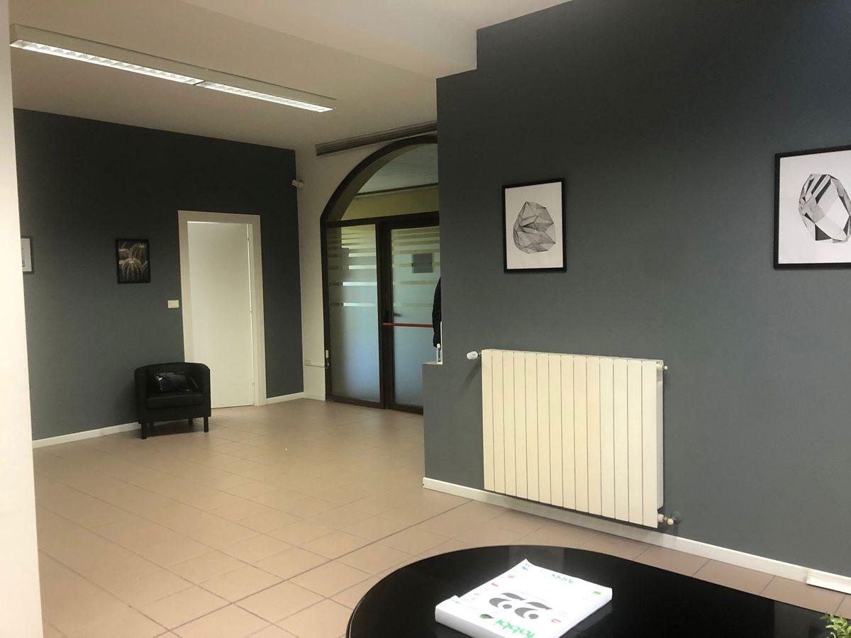 Ufficio in affitto a Pianoro