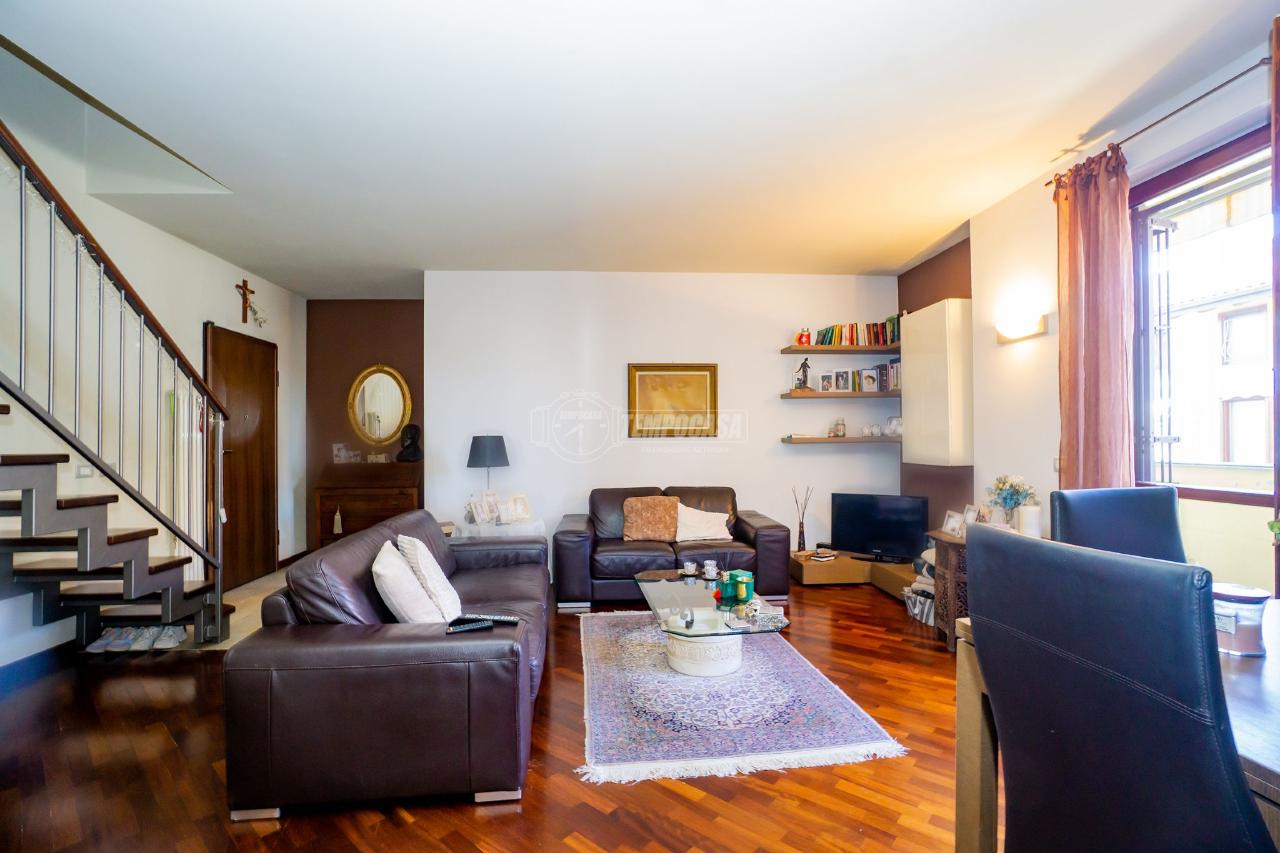 Appartamento in vendita a Borgomanero