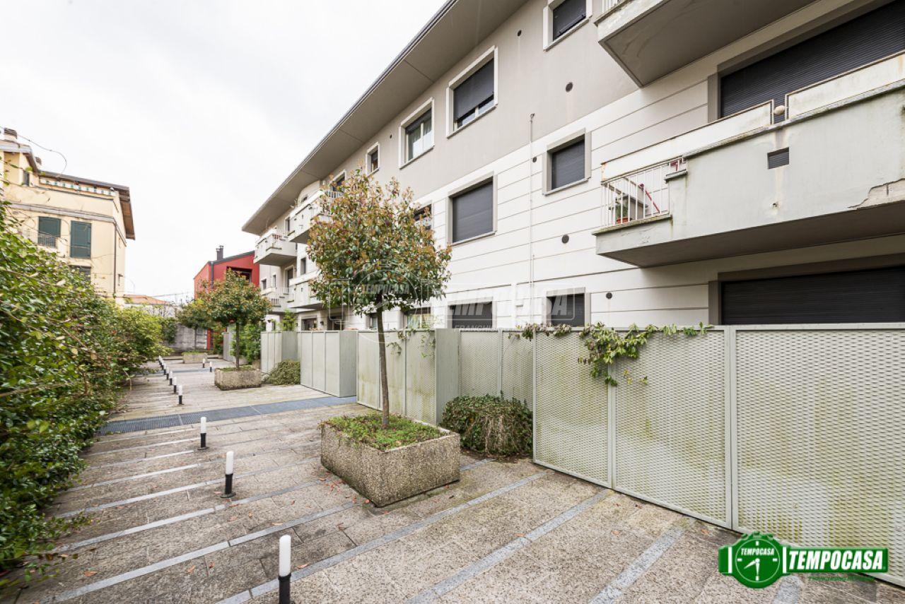 Appartamento in vendita a Villasanta