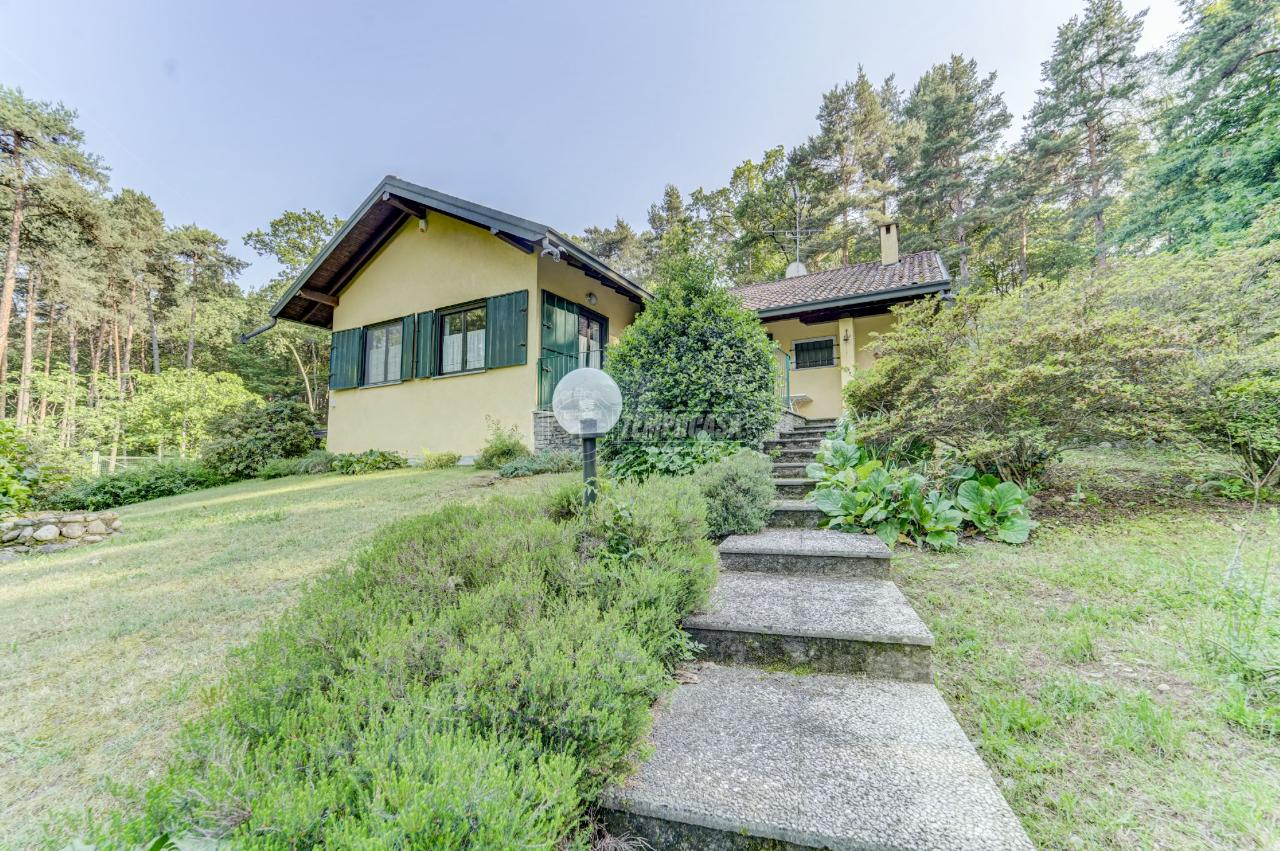 Villa in vendita a Borgo Ticino