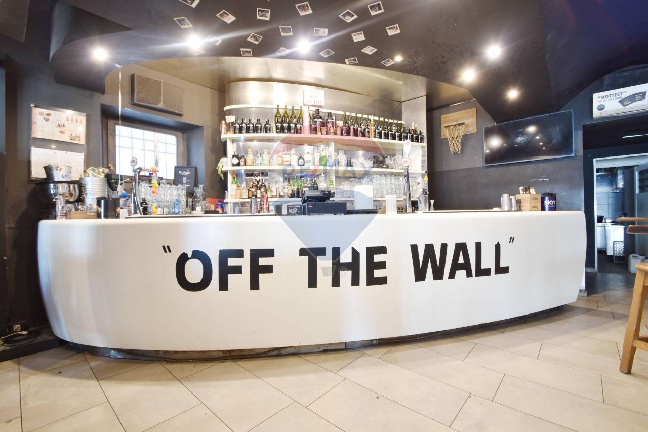 Bar in vendita a Arona