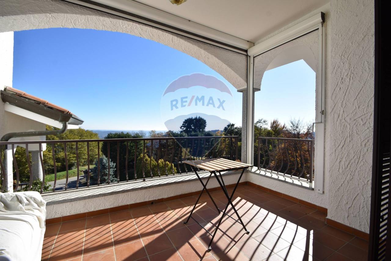 Appartamento in vendita a Nebbiuno