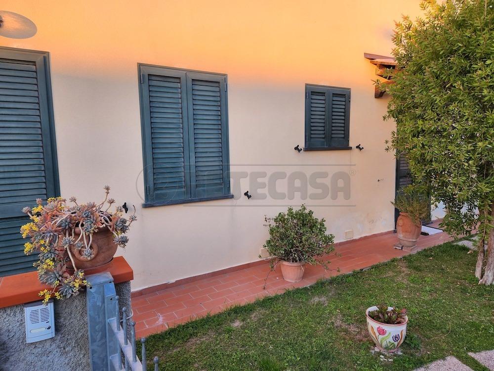Appartamento in vendita a Cascina