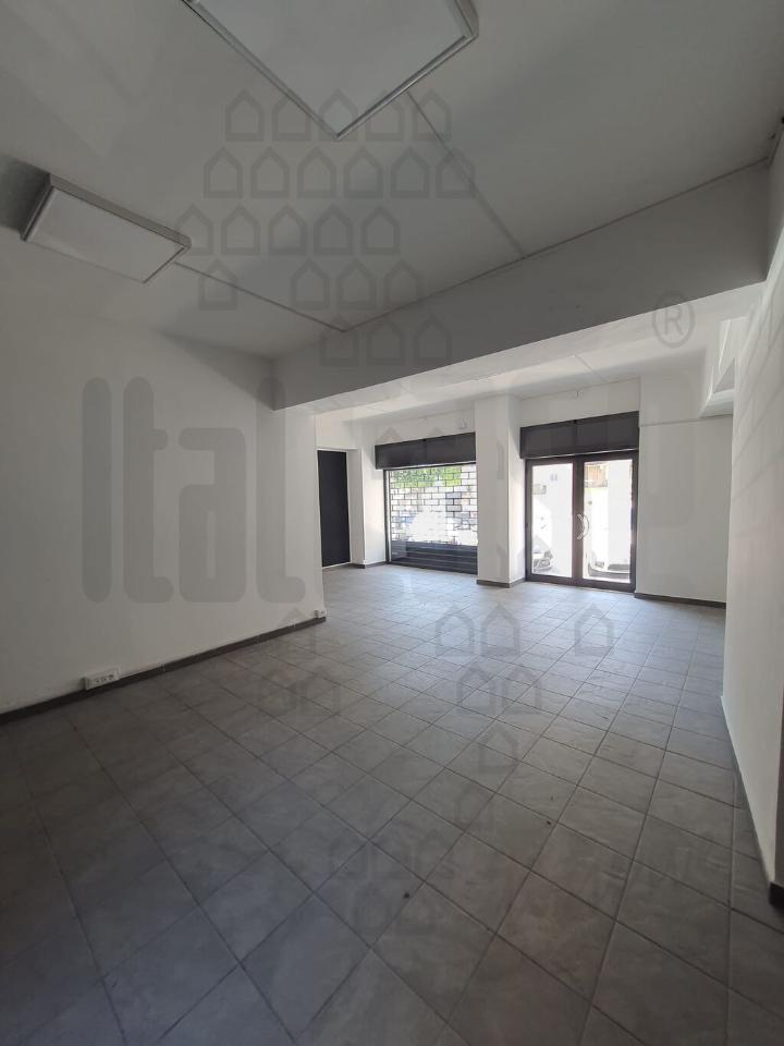 Negozio in affitto a Messina