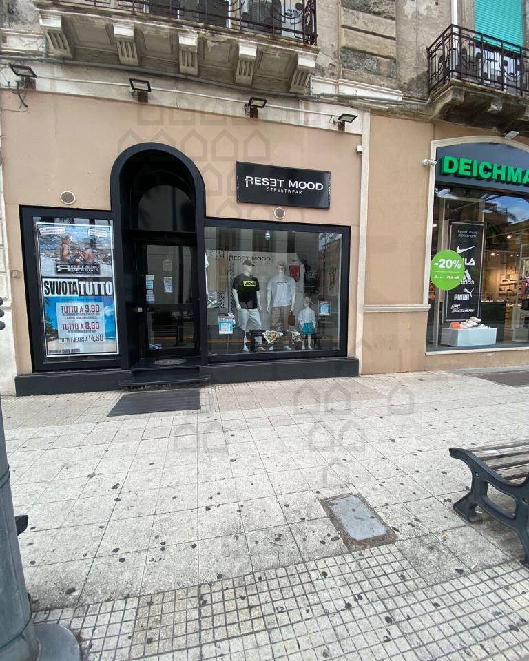 Palazzina commerciale in vendita a Messina