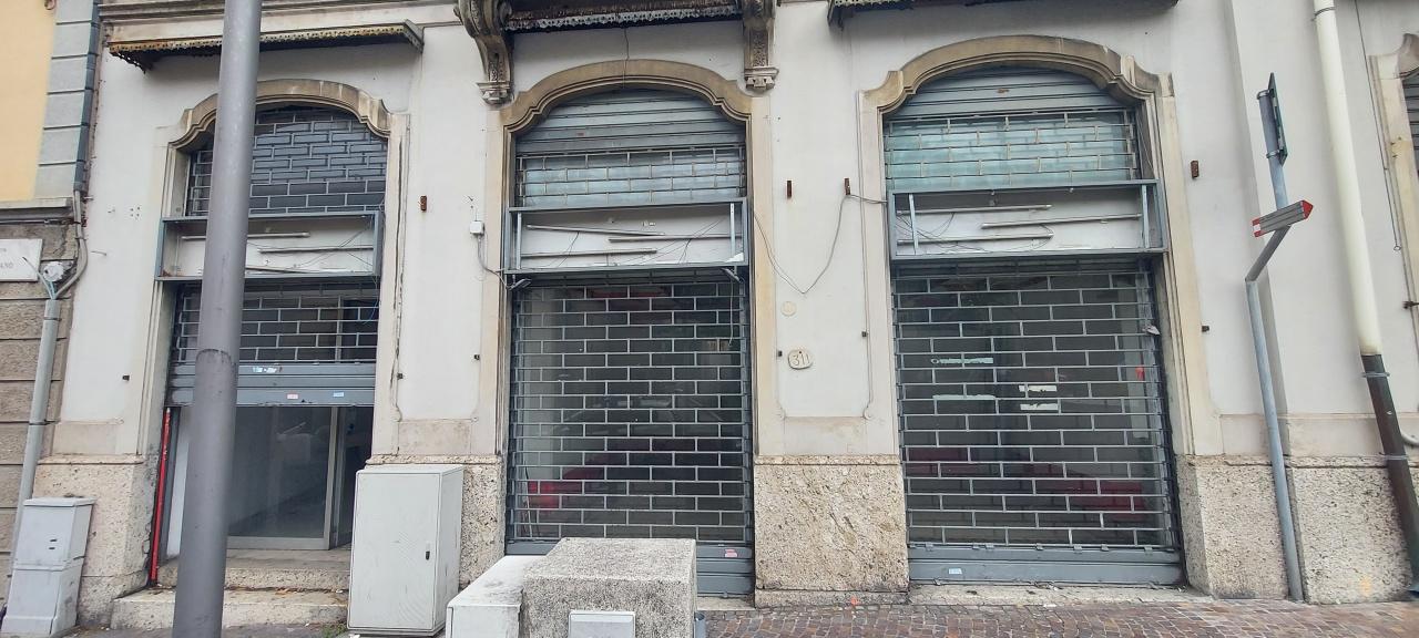 Negozio in vendita a Como