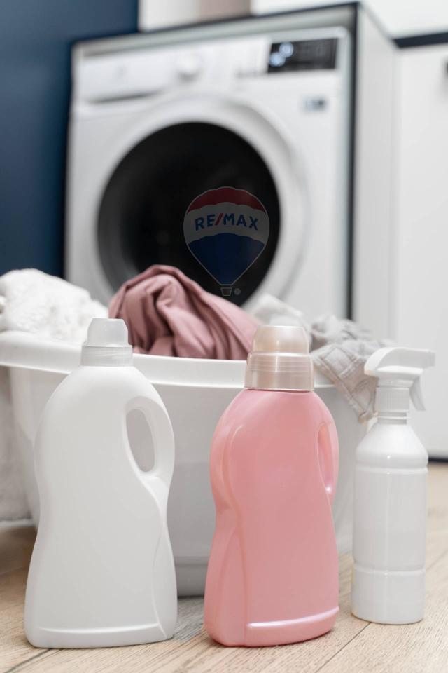 Esercizio commerciale in vendita a Genova