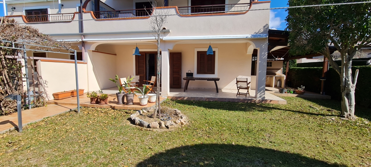 Villa quadrifamiliare in vendita a Diamante