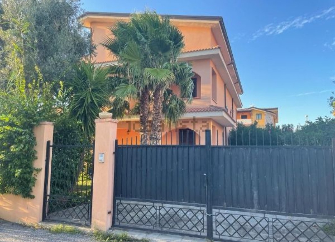 Villa bifamiliare in vendita a Diamante