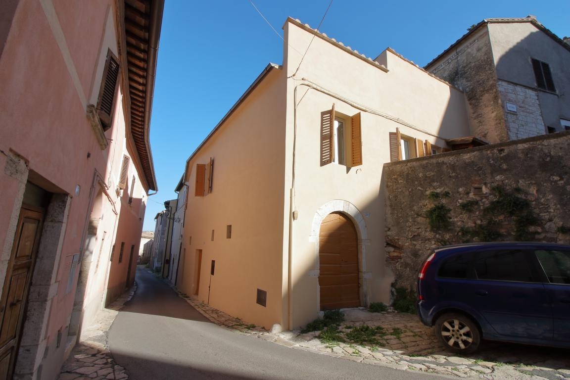 Terratetto in vendita a Amelia