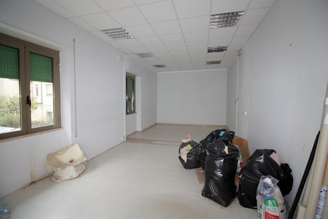 Negozio in affitto a Amelia